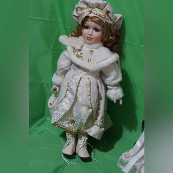 Melissa Jane | Other | Melissa Jane Porcelain Doll Victorian Rose ...
